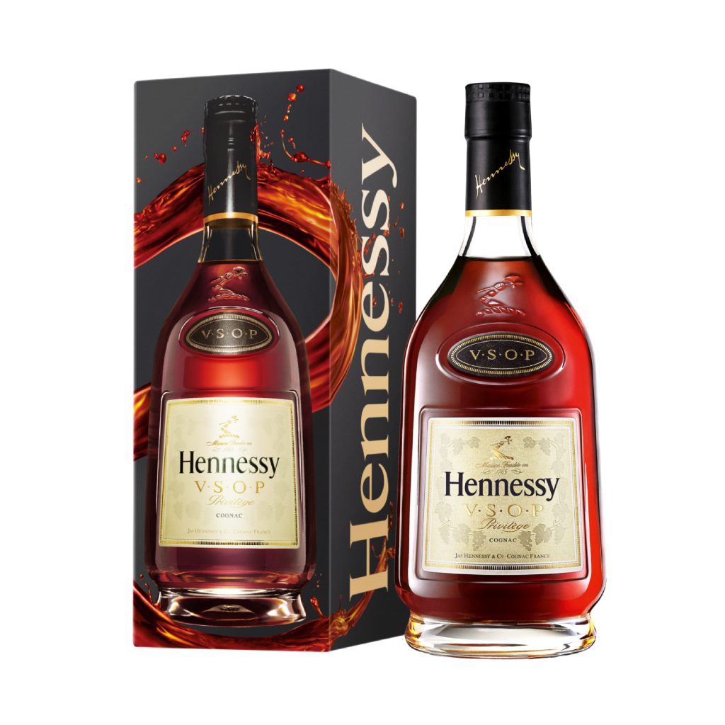 Hennessy VSOP Privilege Cognac 700ml - Elegantly Red